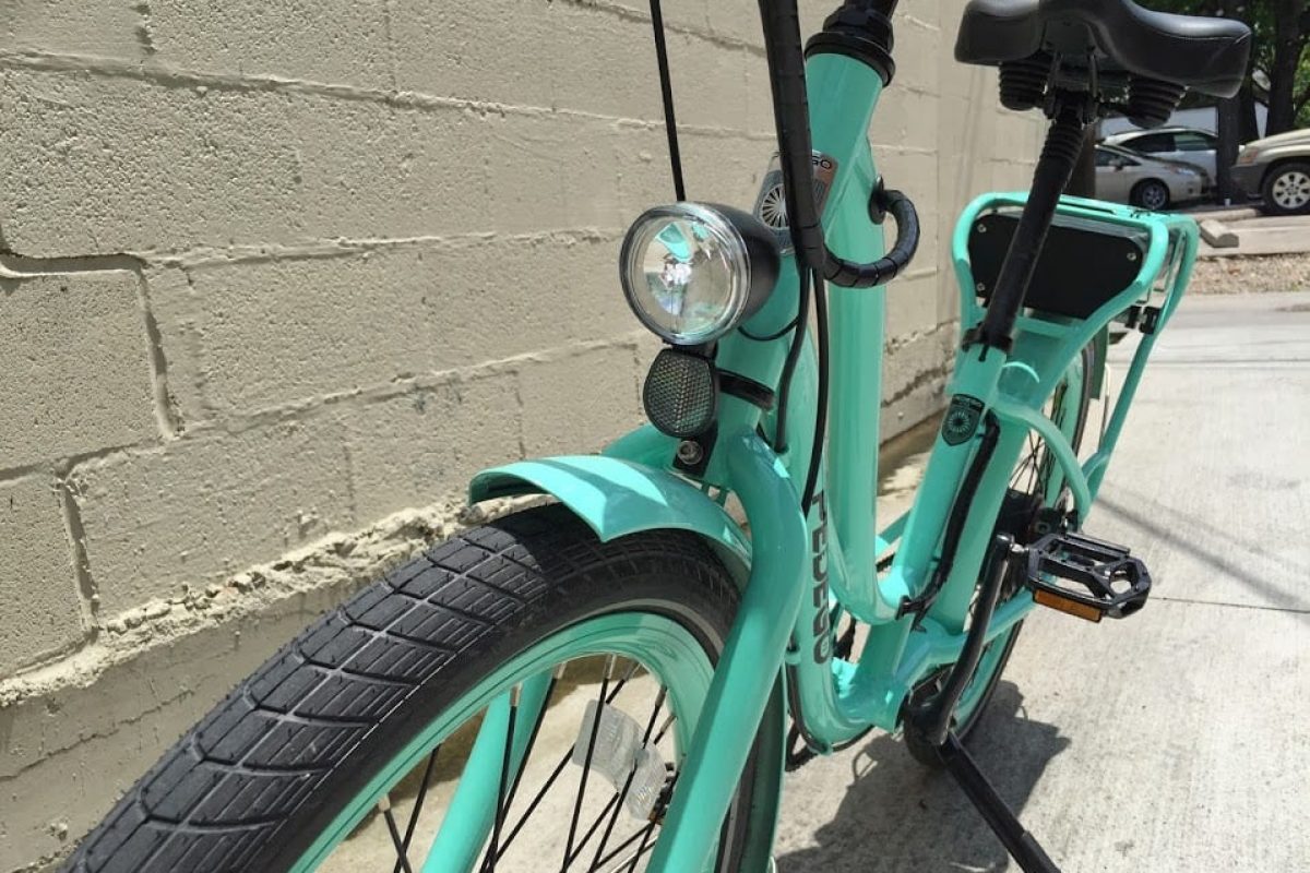 Pedego 24″ Step-Thru Interceptor Review | ElectricBikeReview.com