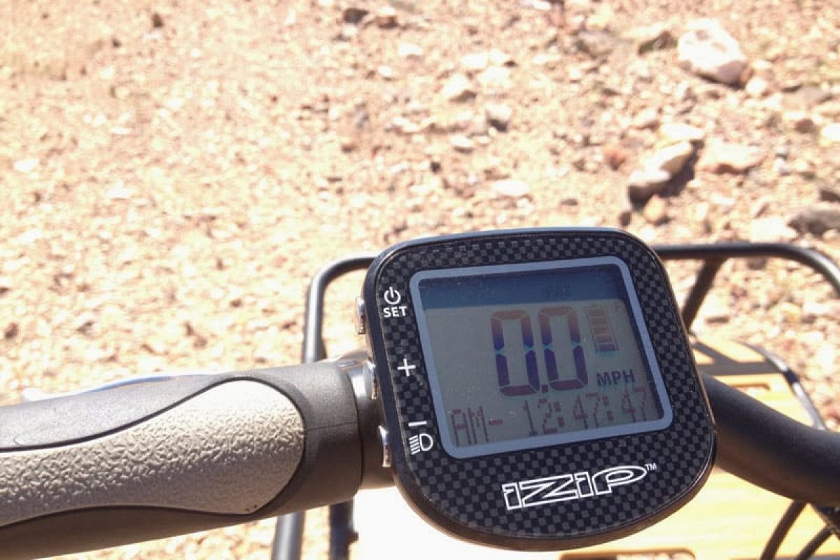 IZIP E3 Metro Review | ElectricBikeReview.com