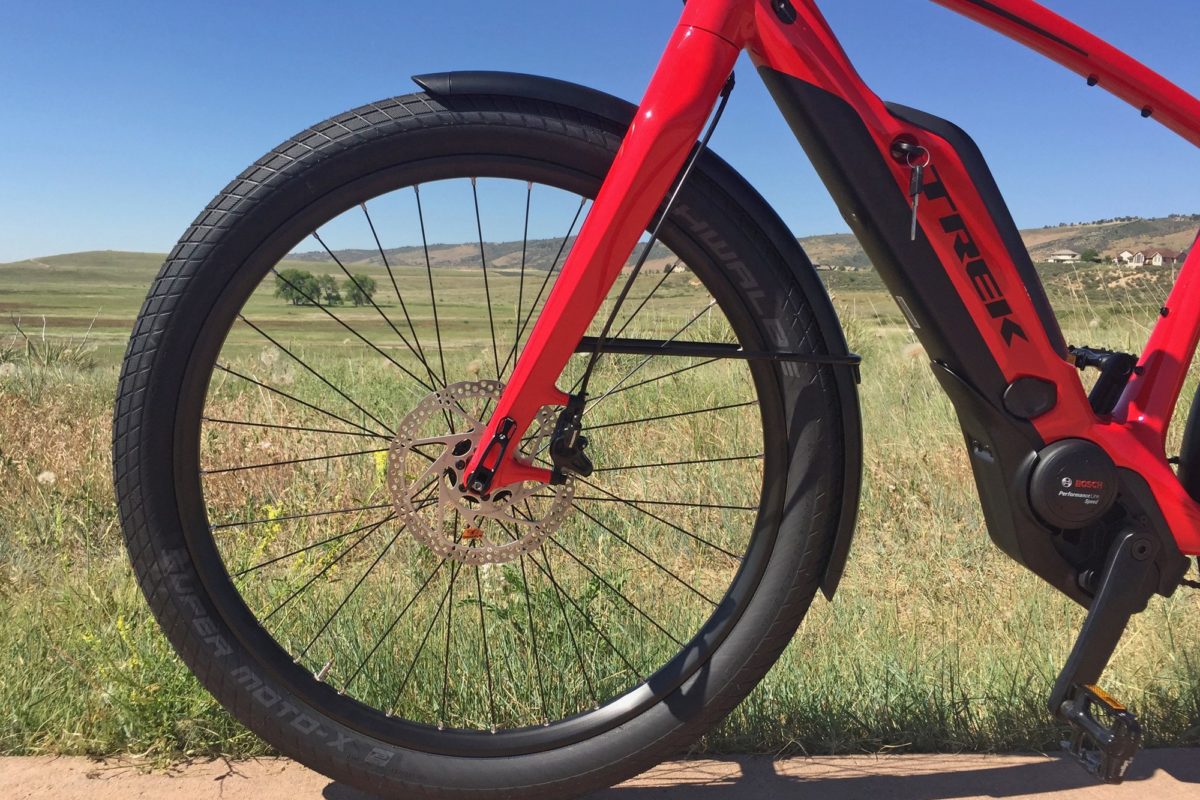 Trek Super Commuter+ 8S Review | ElectricBikeReview.com