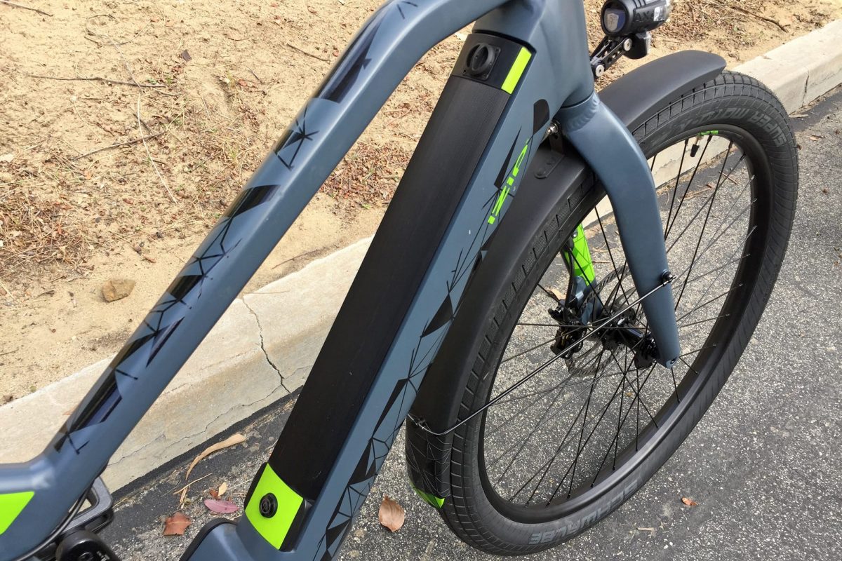 IZIP E3 Moda Review | ElectricBikeReview.com