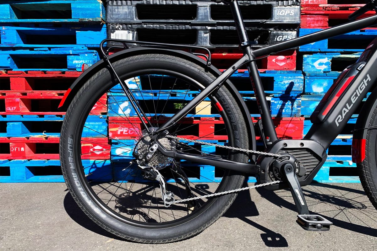 Raleigh Redux iE Review | ElectricBikeReview.com