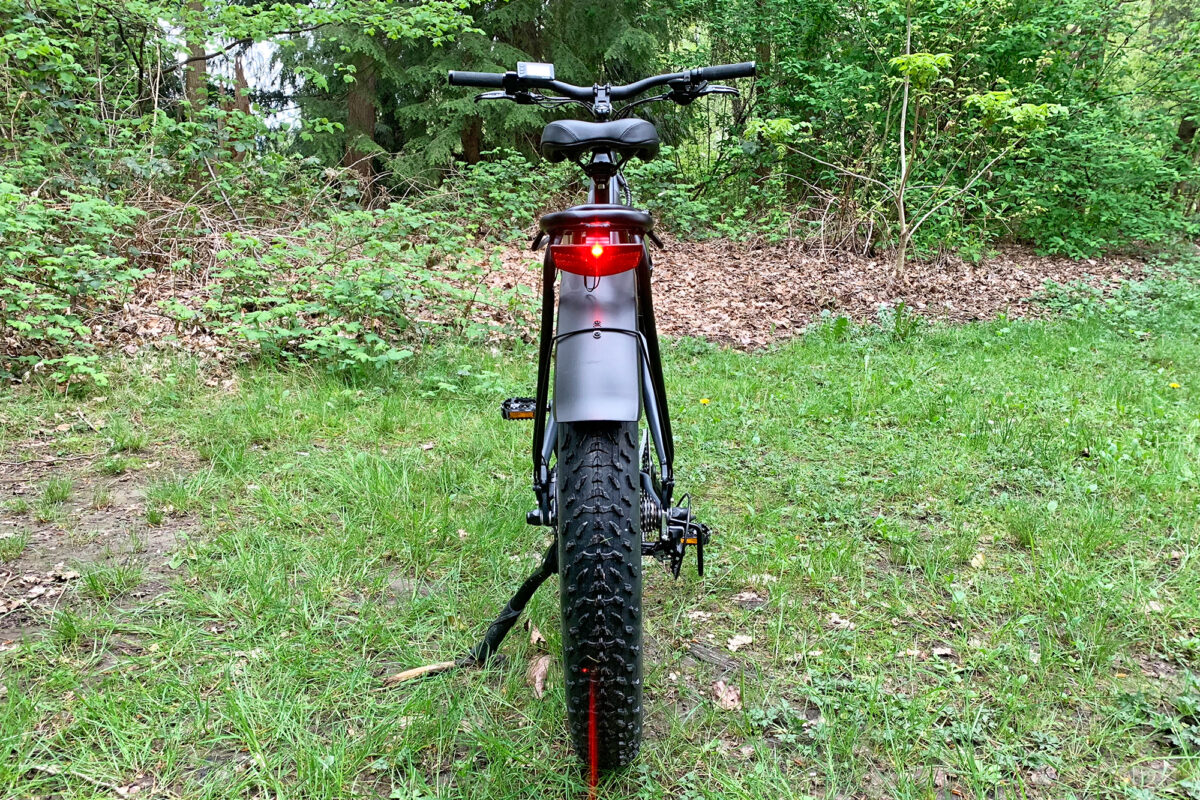 iGO Electric Core Extreme 2.0 Review | ElectricBikeReview.com