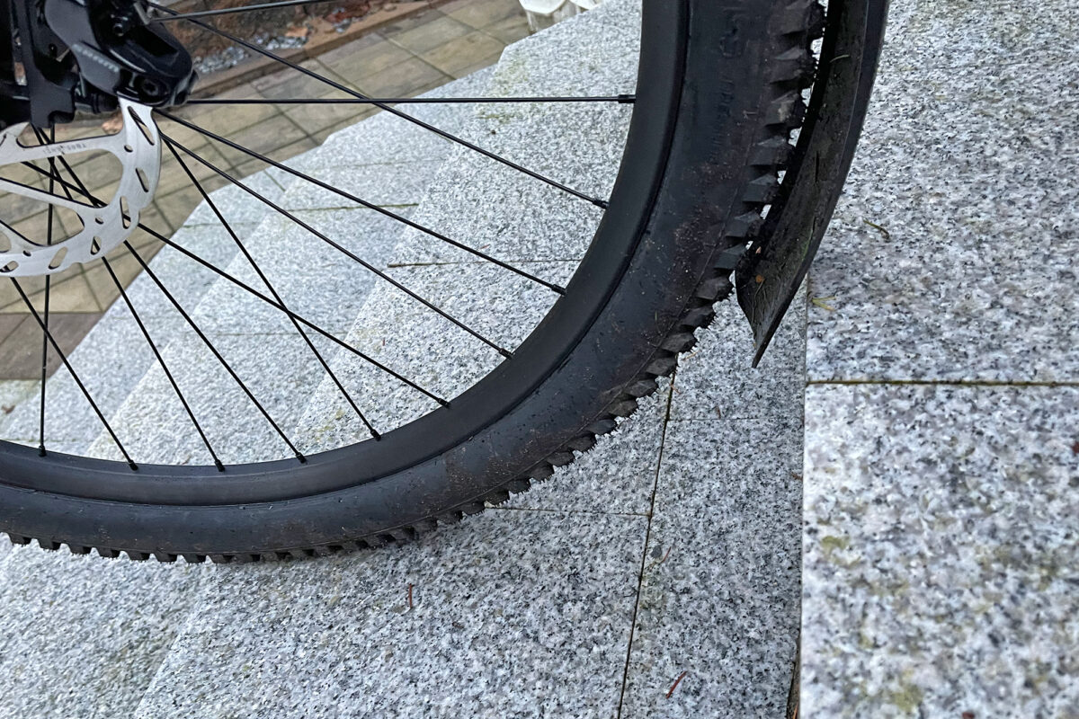 Specialized Turbo Tero 4.0 EQ Review | ElectricBikeReview.com