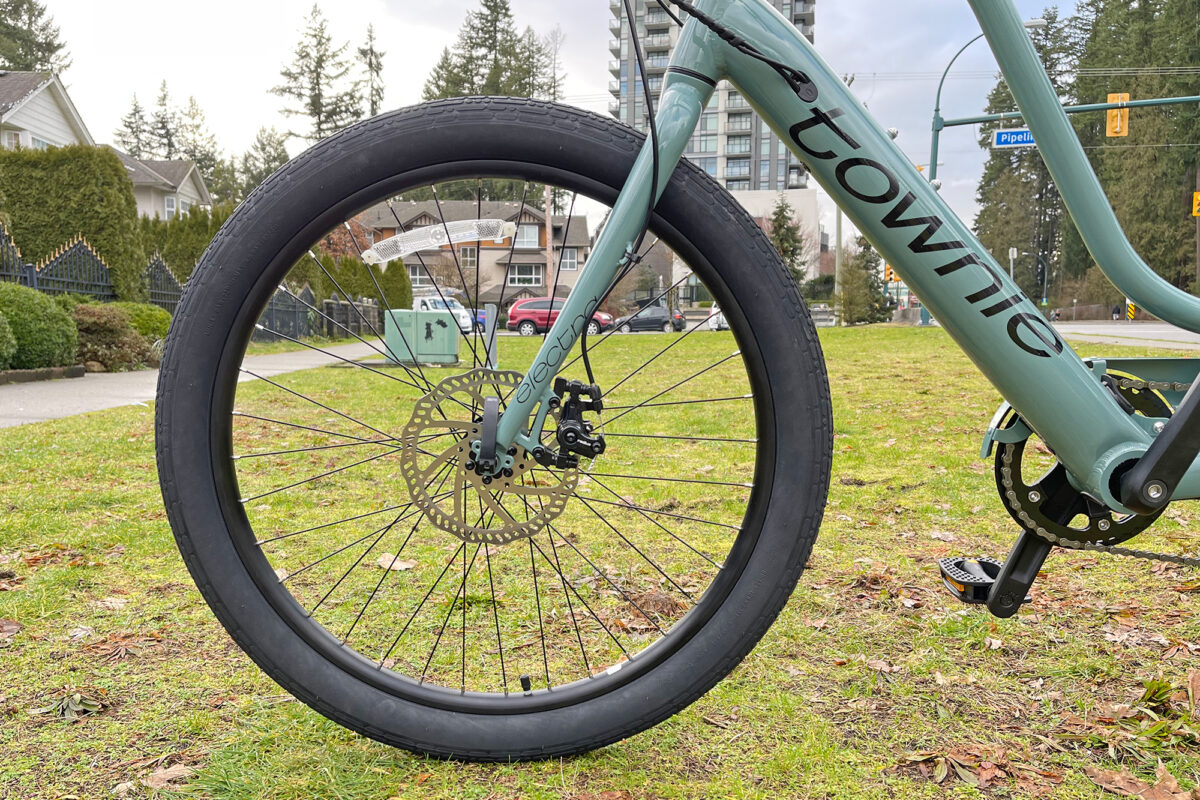 Electra Townie Go! 7D Step-Thru Review | ElectricBikeReview.com