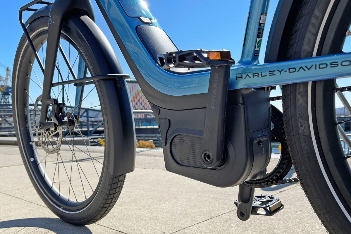 Serial 1 RUSH/CTY Step-Thru Review | ElectricBikeReview.com