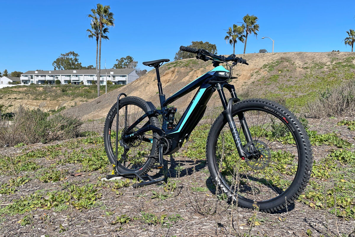 Bianchi E-Omnia FX-Type GX 12SP Review | ElectricBikeReview.com